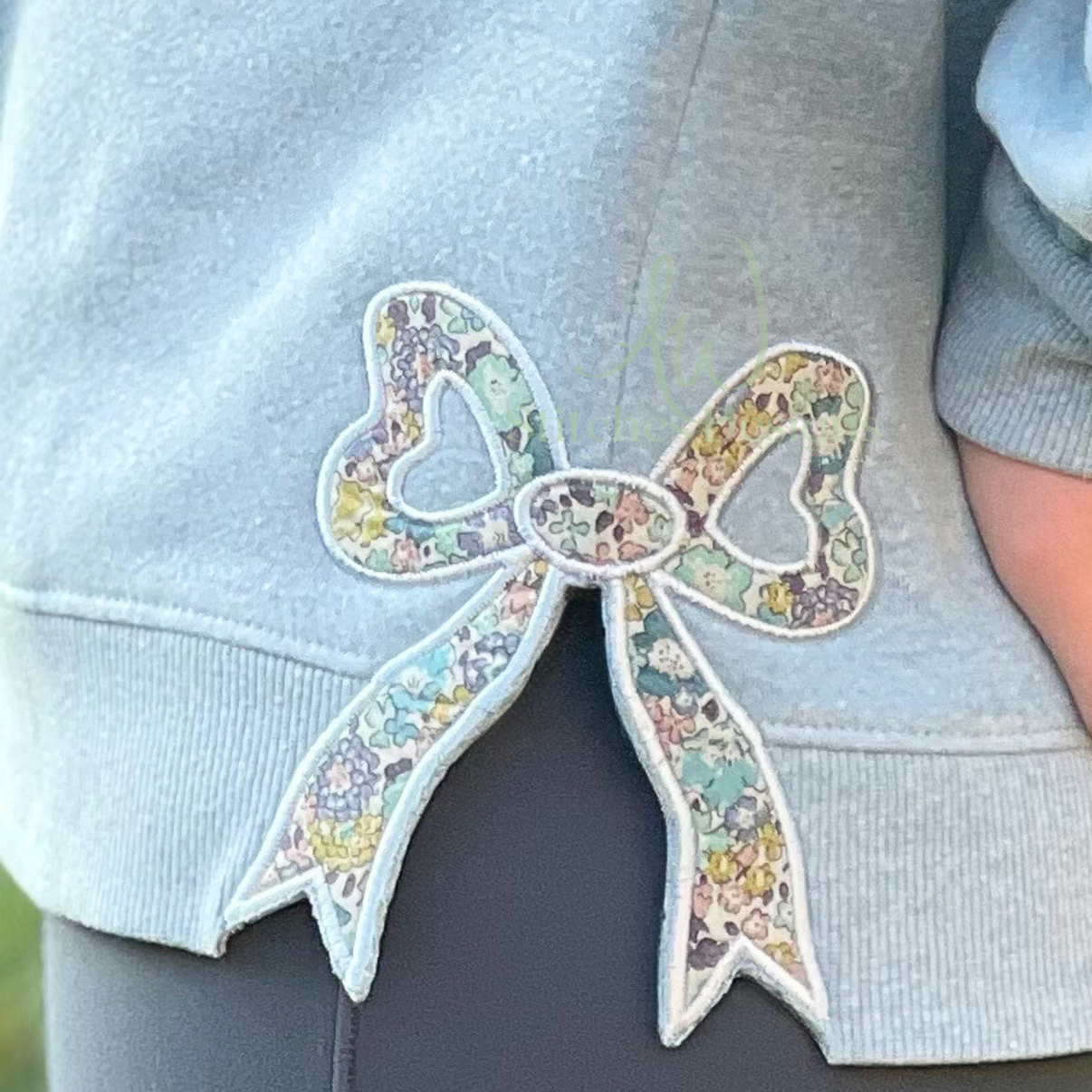 Elegant Classic Bow Applique - Perfect Sweatshirt Side Bow Applique ...